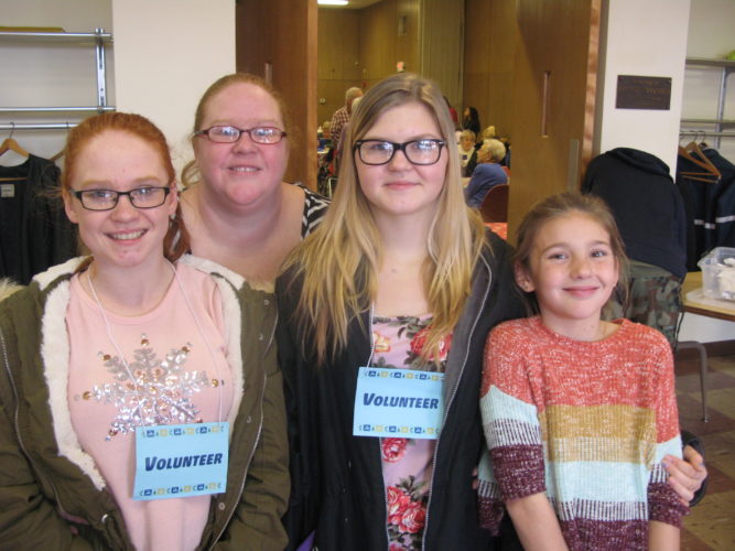 Christmas dinner continues | News, Sports, Jobs - Marietta Times